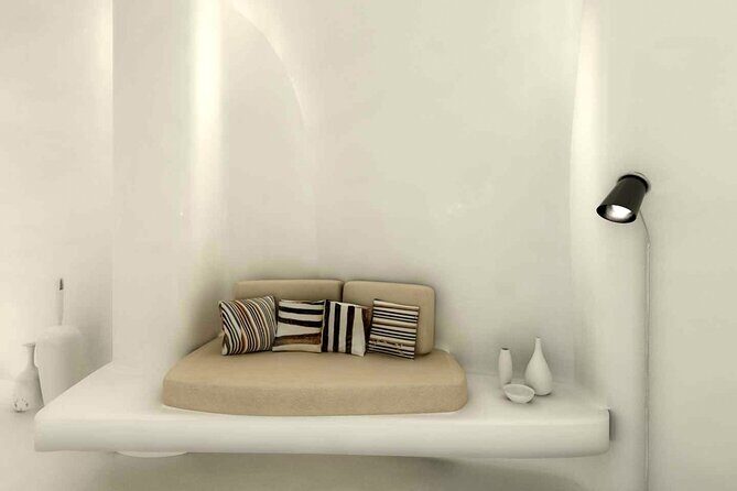 Akrotiri: Couples Massage & Pool Day Access - Who Will Love This Experience?