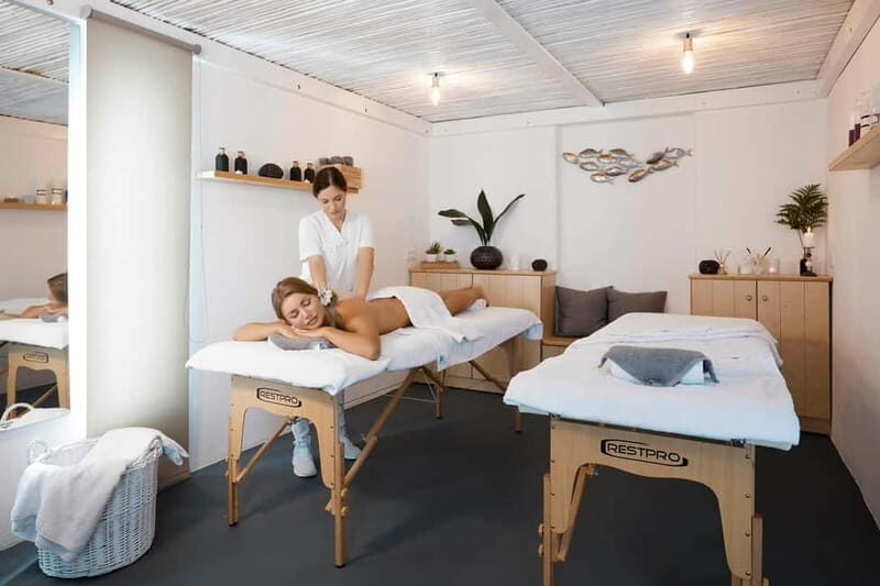 Akrotiri: Travel Recovery Aromatherapy Massages - Key Points