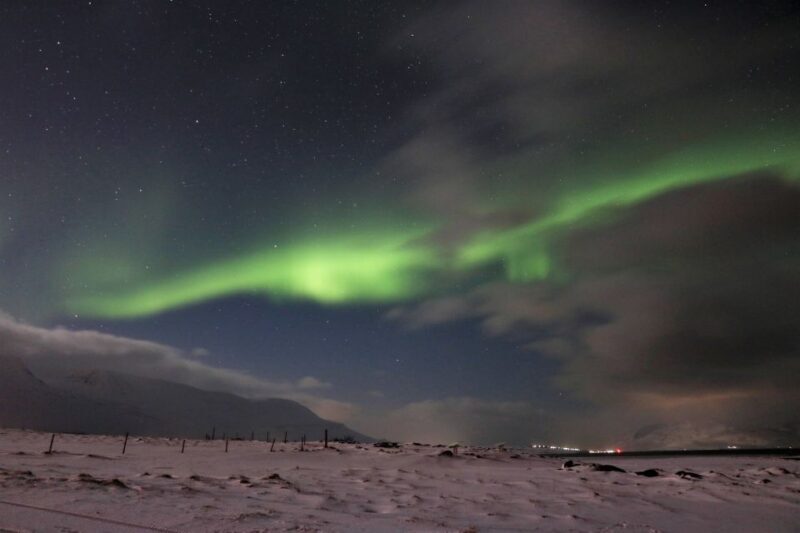 Akureyri: Hunt for the Northern Lights Photography Tour - Pricing and Value