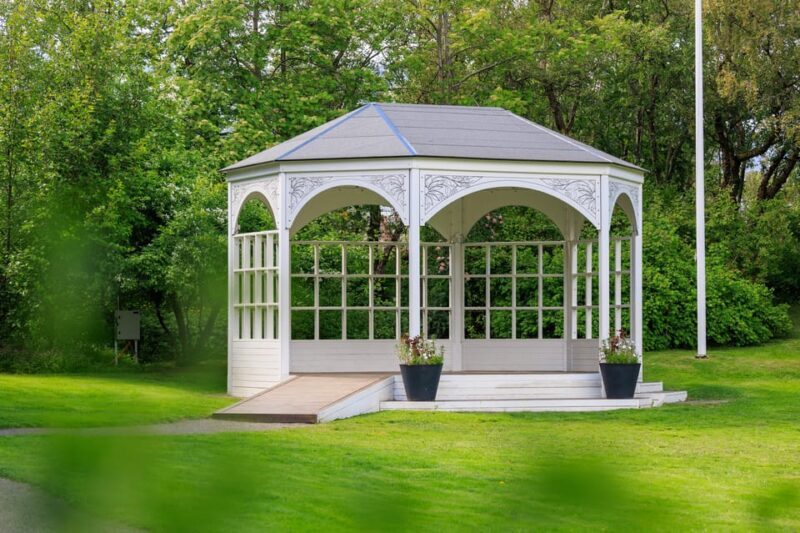 Akureyri Port: Goðafoss and Akureyri Botanical Garden Tour - Guides and Customer Feedback