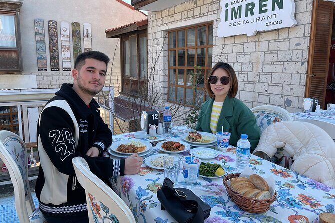 Alaçat & Çeme Chill Tour: Vibes, Streets & Snapshots - Alacati: The Charm of Cobblestone Streets