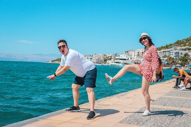 Alaçat & Çeme Chill Tour: Vibes, Streets & Snapshots - Private Transportation and Photography