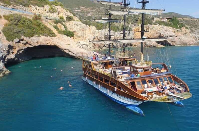 Alanya: Catamaran Boat Tour with Snorkeling with Lunch - What Reviewers Say