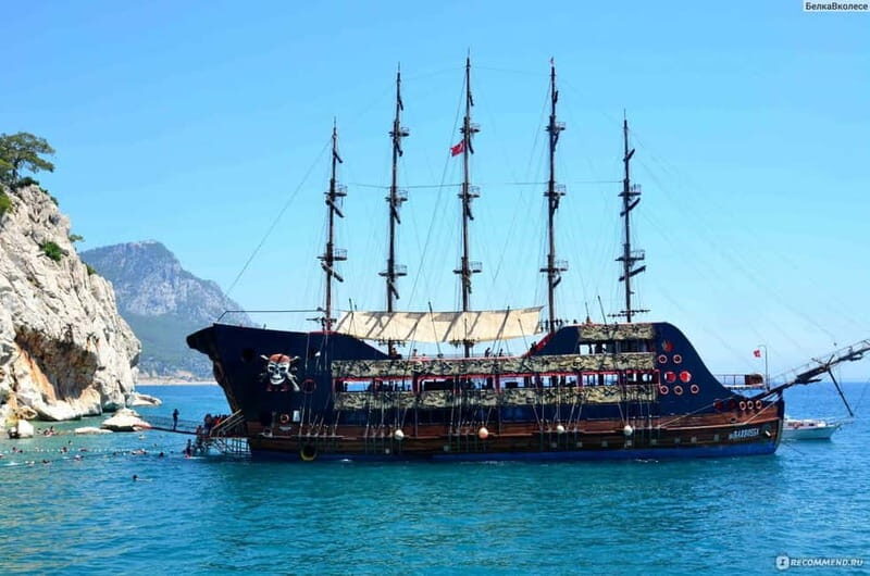 Alanya: Pirate Boat Party with Foam, Disco, Lunch & Drinks - Cave Exploration and Scenic Highlights