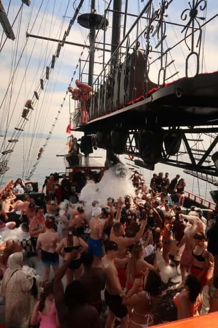 Alanya: Pirate Boat Party with Foam, Disco, Lunch & Drinks - FAQ