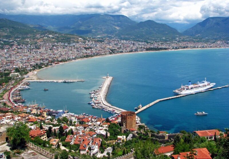 Alanya Pirate Boat Trip with Lunch, Swimming & Foam Party - Key Points