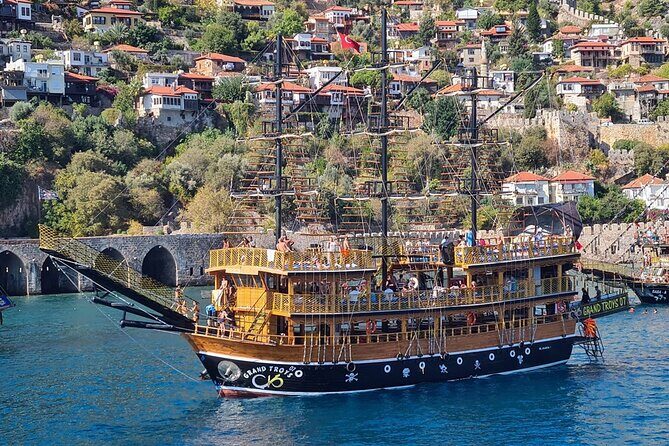 Alanya Pirate Boat Trip With Unlimited Drinks & Lunch - Who Is This Tour Best For?