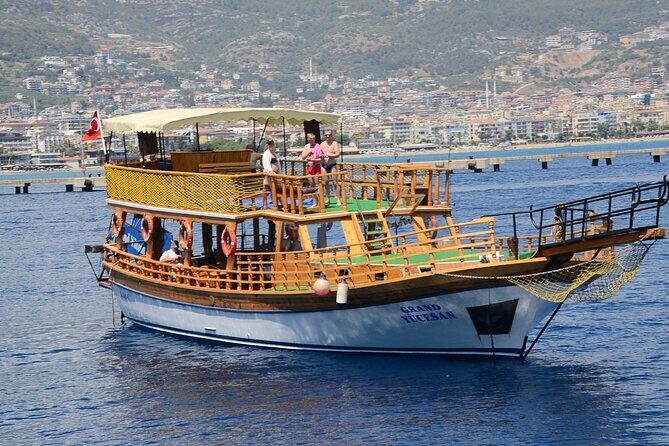Alanya Relaxing Boat Tour with Lunch, Soft Drinks & Transfer - What to Expect from the Itinerary
