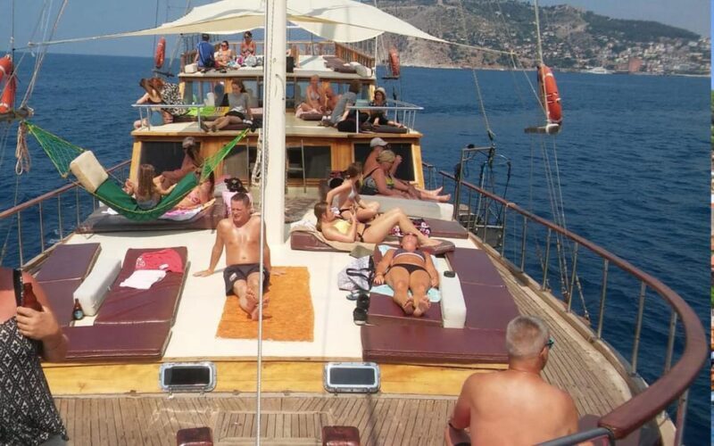 Alanya Relaxing Family Boat Tour Without Foam And Loud Music - Authentic Experiences Shared by Guests