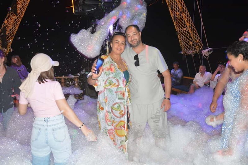 Alanya: Sunset Party Boat w/ Dinner & Unlimited Drinks - Key Points