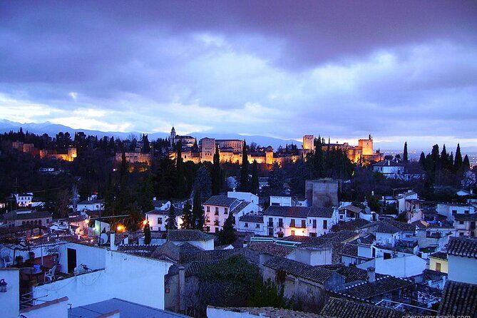 Albaicín and Sacromonte Walking Tour and Flamenco Show - A Detailed Look at the Tour Experience