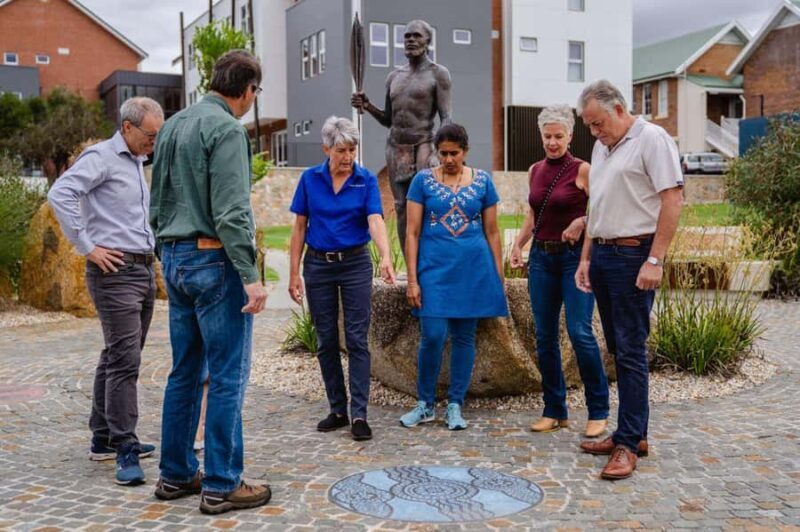 Albany: Guided Walking Tour with Wine Tasting - Exploring Albany Through a Guided Walk