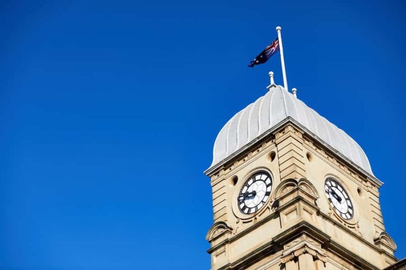 Albany: Guided Walking Tour with Wine Tasting - Practical Details and What to Expect