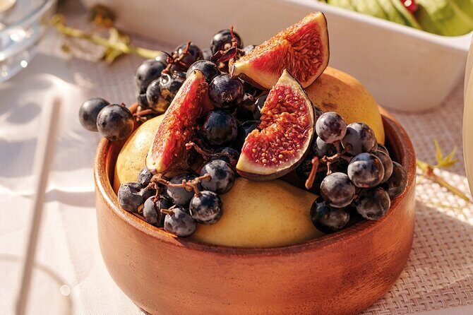 Albufeira: 3 Hours Benagil Caves & Coastline Tour - "Unwind" - Key Points