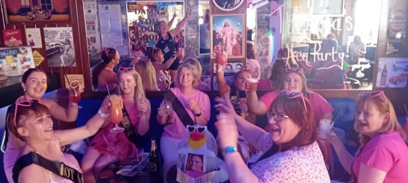Albufeira: Cocktail Making Class and Karaoke Party with DJ - Key Points