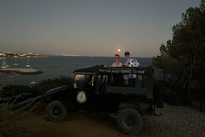 Albufeira PRIVATE Night Tour with Cocktails & Drinks - FAQ