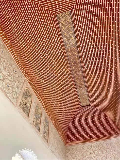 Alcazaba de Málaga: Self-guided tour created by an Official Guide - What to Expect from the Self-guided Tour of Málaga’s Alcazaba