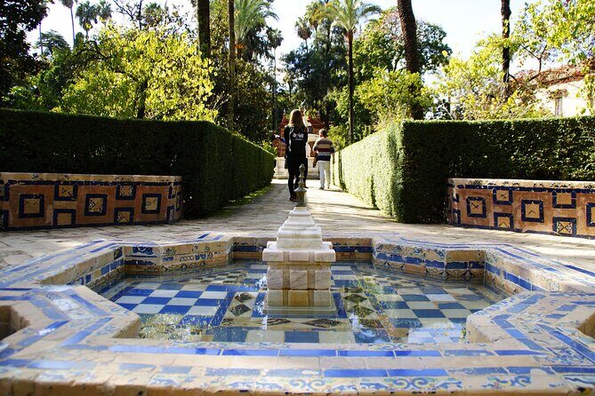 Alcazar & Cathedral of Seville Exclusive Group, max. 9 travelers - FAQs  