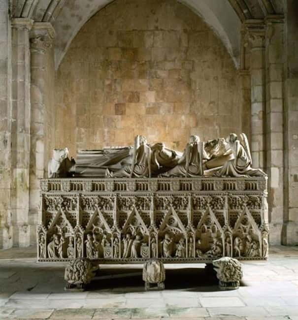 Alcobaça: Entry to UNESCO Alcobaça Monastery - Discovering the Alcobaça Monastery: A Walk Through History