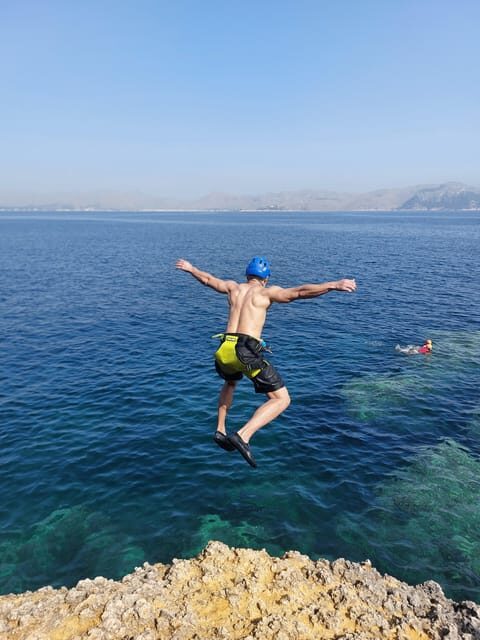 Alcudia: Coasteering Cliff Jumping - Discovering the Alcudia Coasteering Cliff Jumping Tour