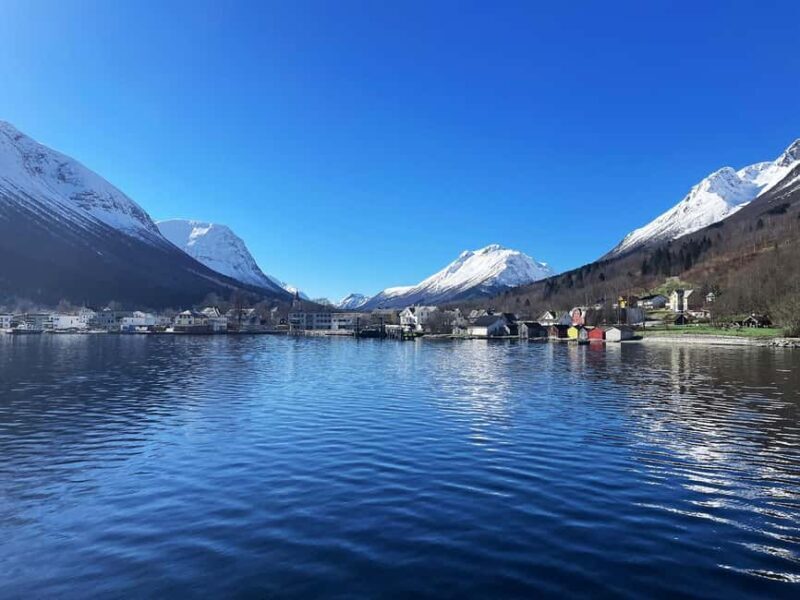 Ålesund: Fjord Tour with Lunch on MS Bruvik - Key Points