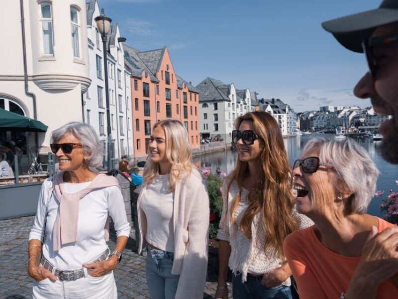Ålesund: Guided Food Walking Tour - The Itinerary and Food Tastings