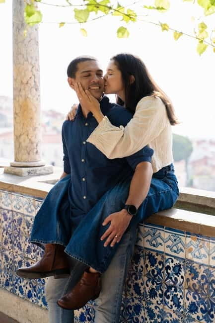 Alfama: Unforgettable Photoshoot Experience with a Local - Who Should Book This Photoshoot?