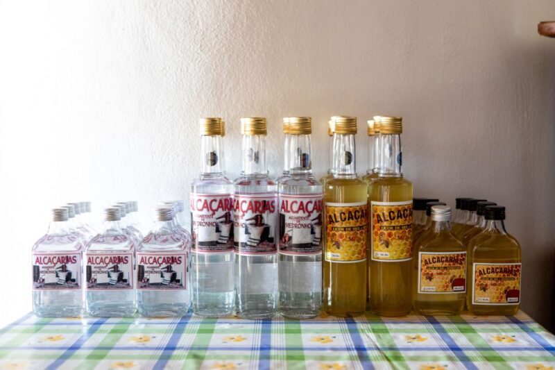 Algarve: Jeep Safari with Distillery Visit & Lunch - Guides & Group Size