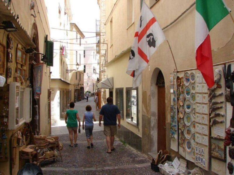 Alghero: Historic Center Walking Tour with A Local Guide - What to Expect on the Day