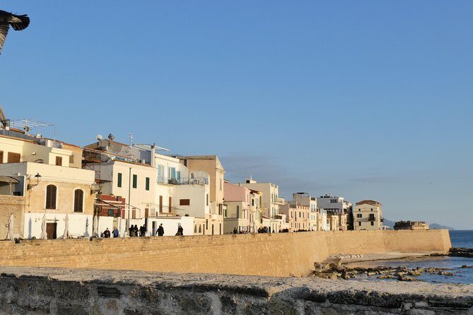 Alghero: walking tour with bilingual local guide - FAQ