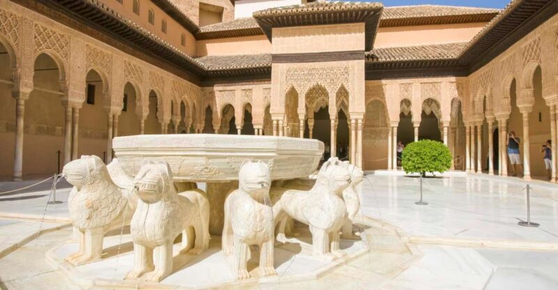 Alhambra and Albaicín Full-Day Private Tour from Seville - Discover the Beauty of Granada with a Full-Day Private Tour from Seville