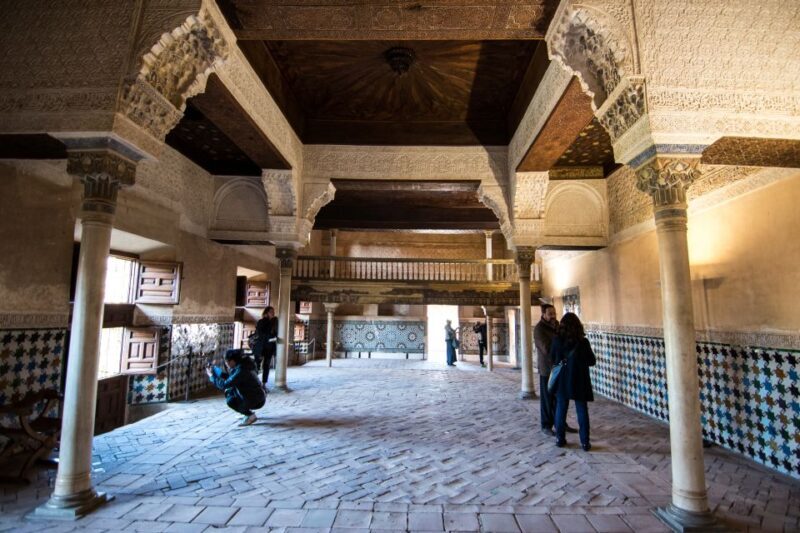 Alhambra and Albaicín Full-Day Private Tour from Seville - What Reviewers Loved Most