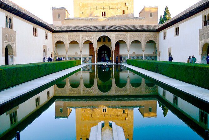 Alhambra and Nasrid Palaces: Skip-the-line Ticket and Local Guide - Who Is This Tour Best For?