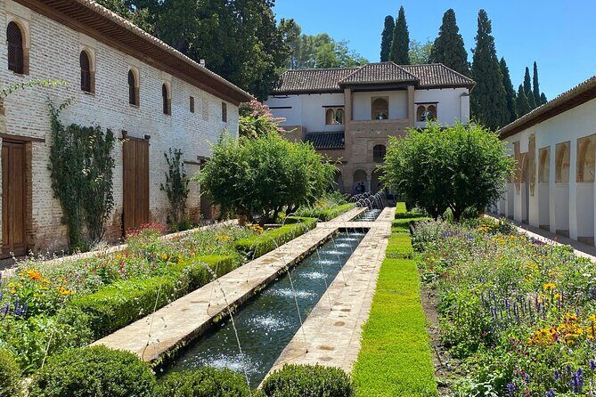 Alhambra Gardens, Generalife and Alcazaba Tickets & Local Guide - Introduction