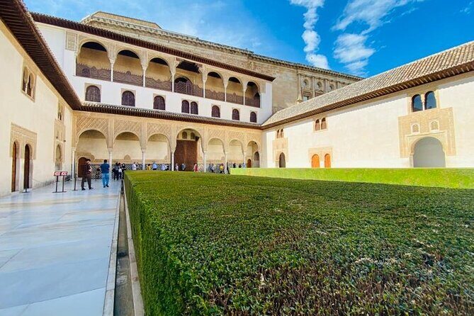Alhambra Guided Tour from Malaga with Private Transportation - FAQ: Practical Questions About This Tour