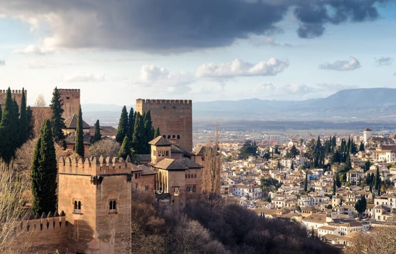 Alhambra & Nasrid Palace: Private Tour with Tickets - Final Thoughts: Is This Tour Right for You?