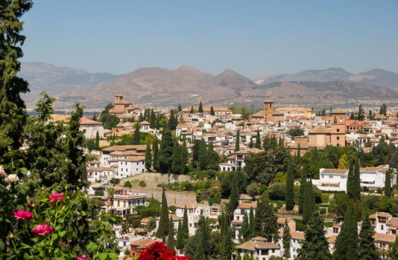 Alhambra, Nasrid Palaces and Albaicin Tour - Discover the charm of Granada with the Alhambra, Nasrid Palaces, and Albaicín Tour