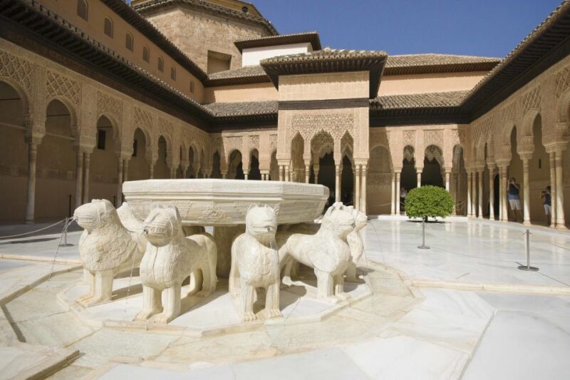 Alhambra, Nasrid Palaces, and Generalife 3-Hour Guided Tour - Frequently Asked Questions