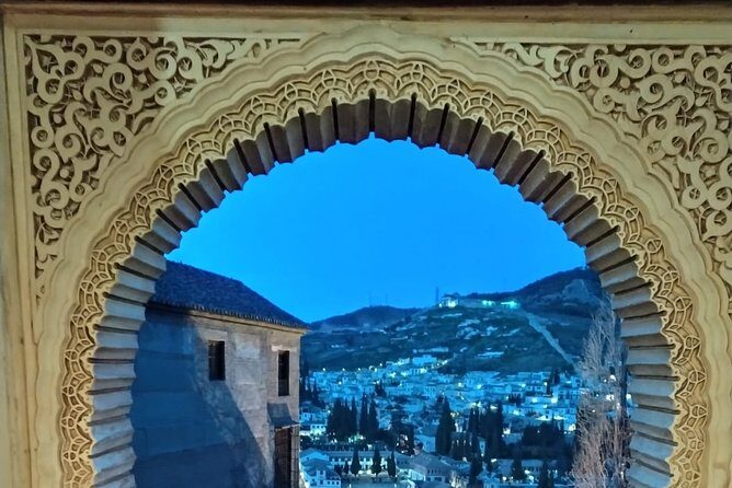 Alhambra: Night Visit to Nasrid Palaces - Real Experiences from Travelers