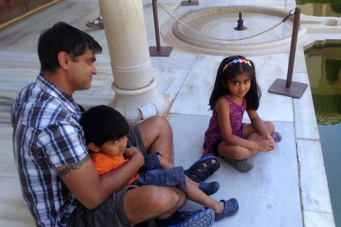 Alhambra : Private Tour for Families - Who Is This Tour Best For?