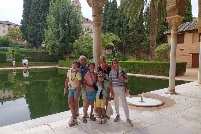 Alhambra : Private Tour for Families - FAQs