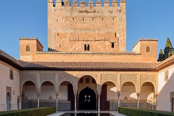 Alhambra Private Tour: Nasrid Palaces, Alcazaba and Generalife - Why Choose This Tour? A Well-Rounded Experience
