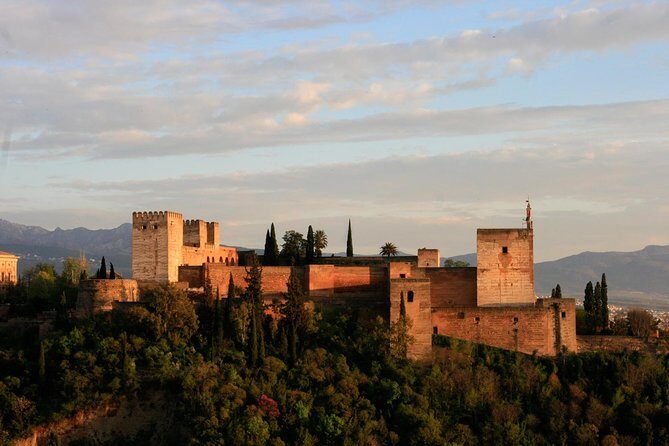 Alhambra Private Tour: Nasrid Palaces, Alcazaba and Generalife - Authentic Experiences from Other Travelers