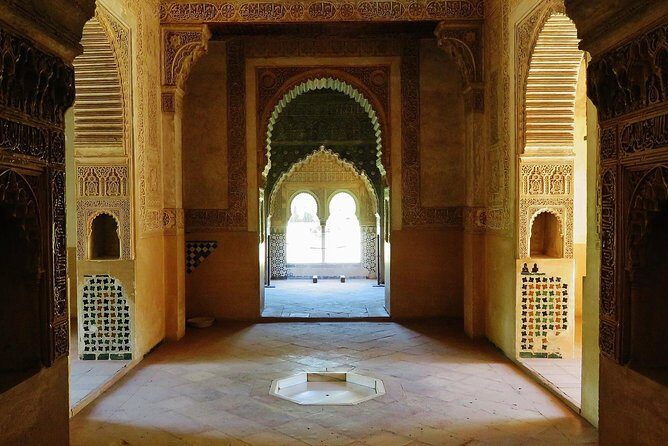 Alhambra Private Tour: Secrets of the Alhambra - Practical Details