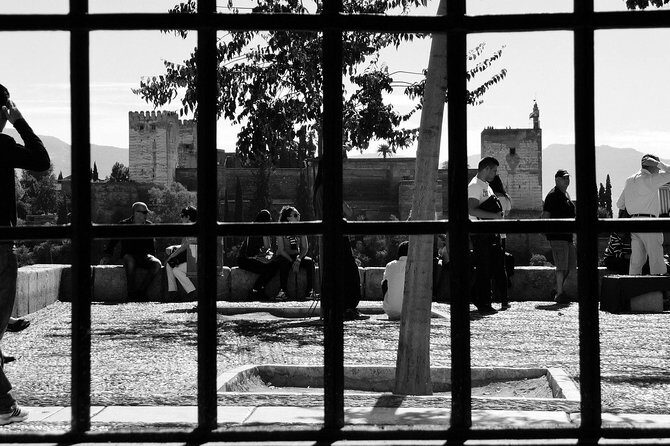 Alhambra Sunset Tour: Generalife, Alcazaba & Albaicín - A Closer Look at the Itinerary