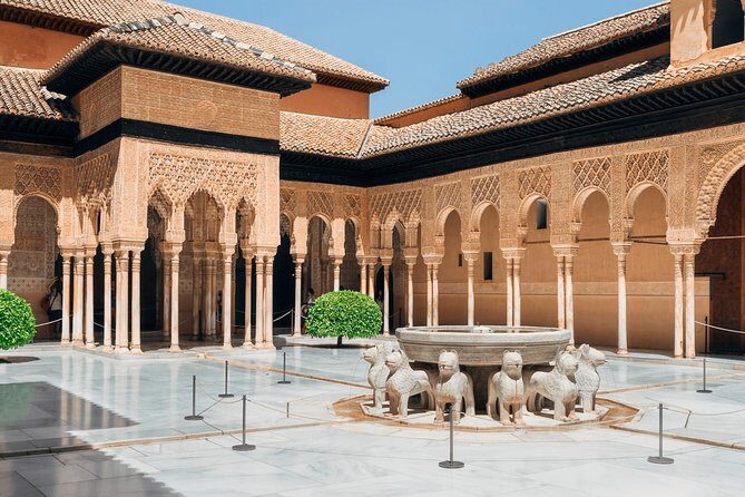 Alhambra Tickets and Albaicin Private Tour - What to Expect from the Tour