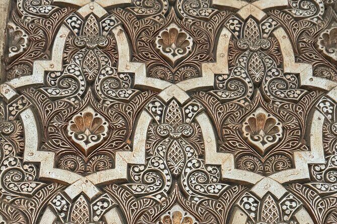 Alhambra tickets with Nasrid Palaces + Tourist Train - The Itinerary Breakdown: What You Can Expect