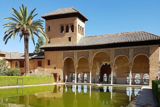 Alhambra Tour :Generalife Gardens ,Palaces and towers.Skiptheline - FAQ