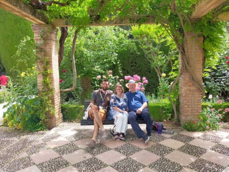 Alhambra with Nazaries Palaces Private Tour - The Itinerary: What You Can Expect