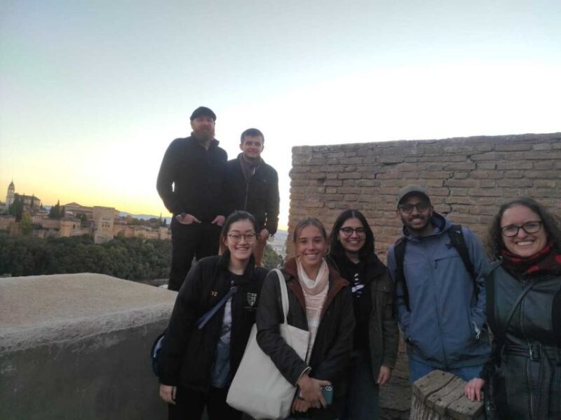 Alhambra with Nazaries Palaces Private Tour - Insights from Reviews: What Travelers Say